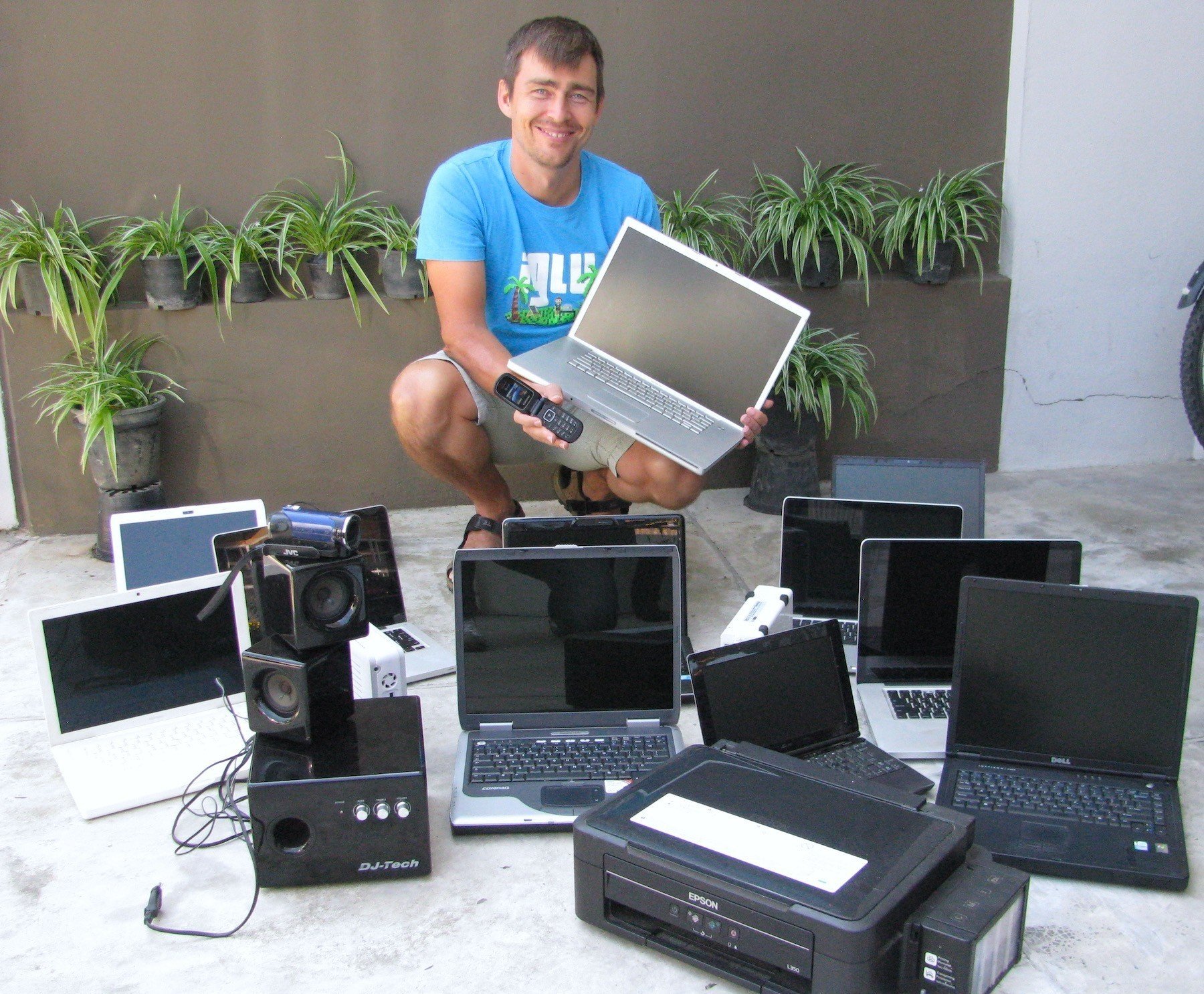 Iglu's 1st Annual Computer Recycling Program is a Success - Iglu